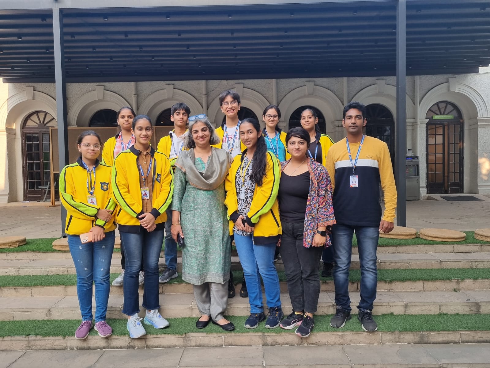 Rainbow International School